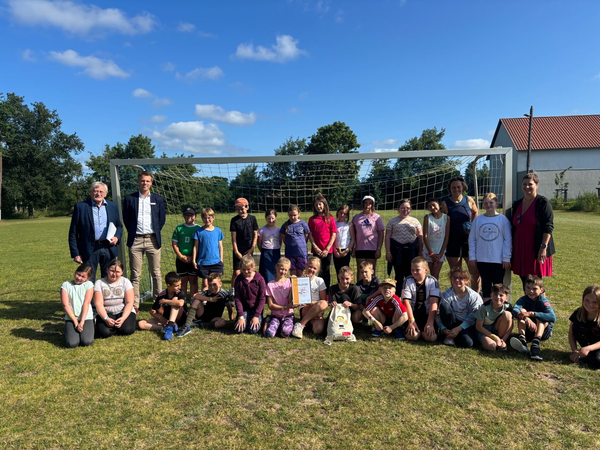 Grundschule Lemgow beim Sportabzeichen landesweit ganz vorne! – KreisSportBund Lüchow-Dannenberg